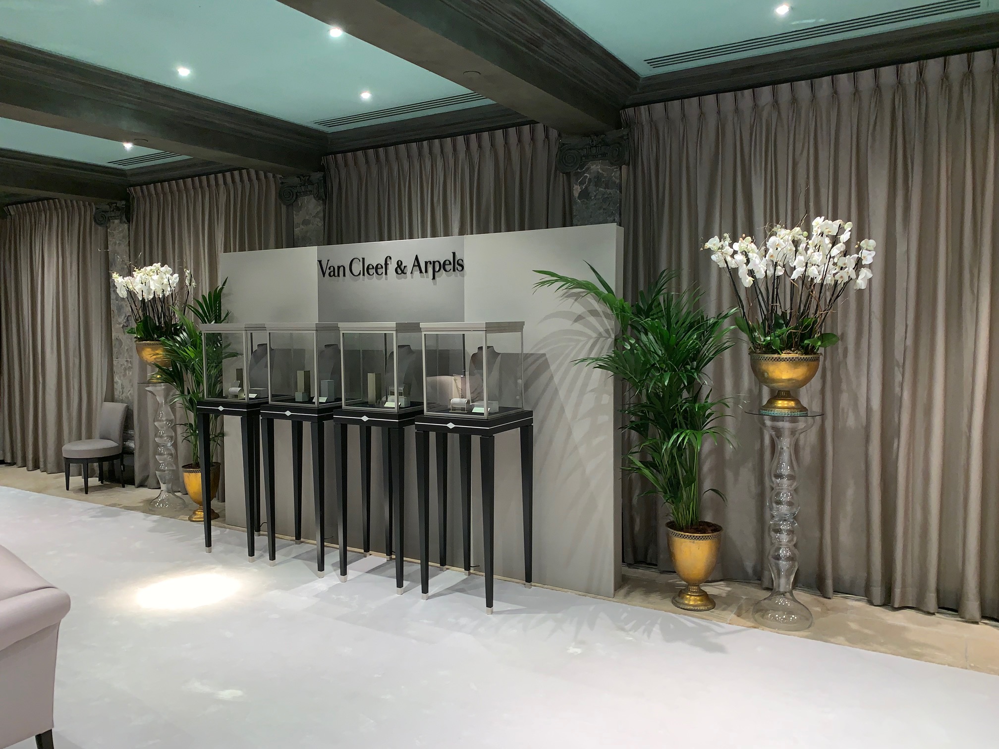 Suite Privée Van Cleef & Arpels - Monte-Carlo | Artisan Tapissier